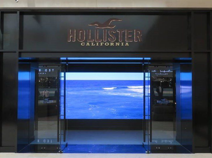 Hollister Stores, Dubai and Abu Dhabi | Debra Maplesden